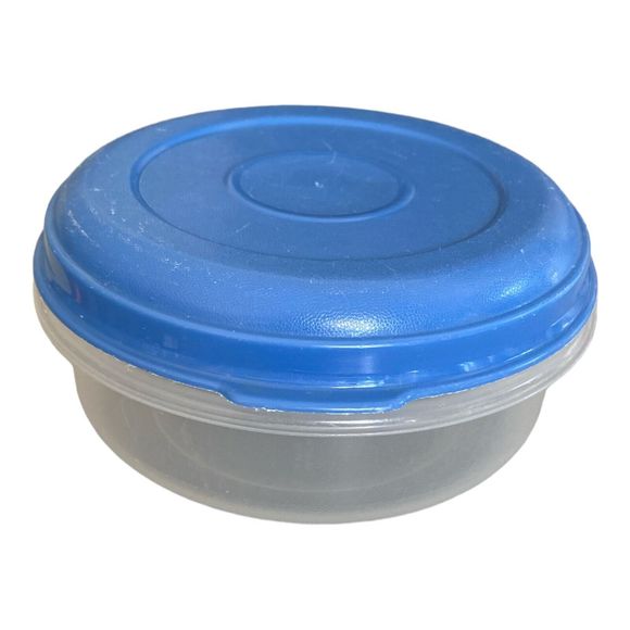 Rubbermaid | Kitchen | Vintage Rubbermaid Servin Saver 2 Round 8 Pt ...